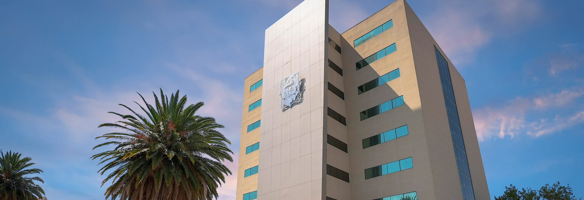 Escuelas e Institutos — UAEH